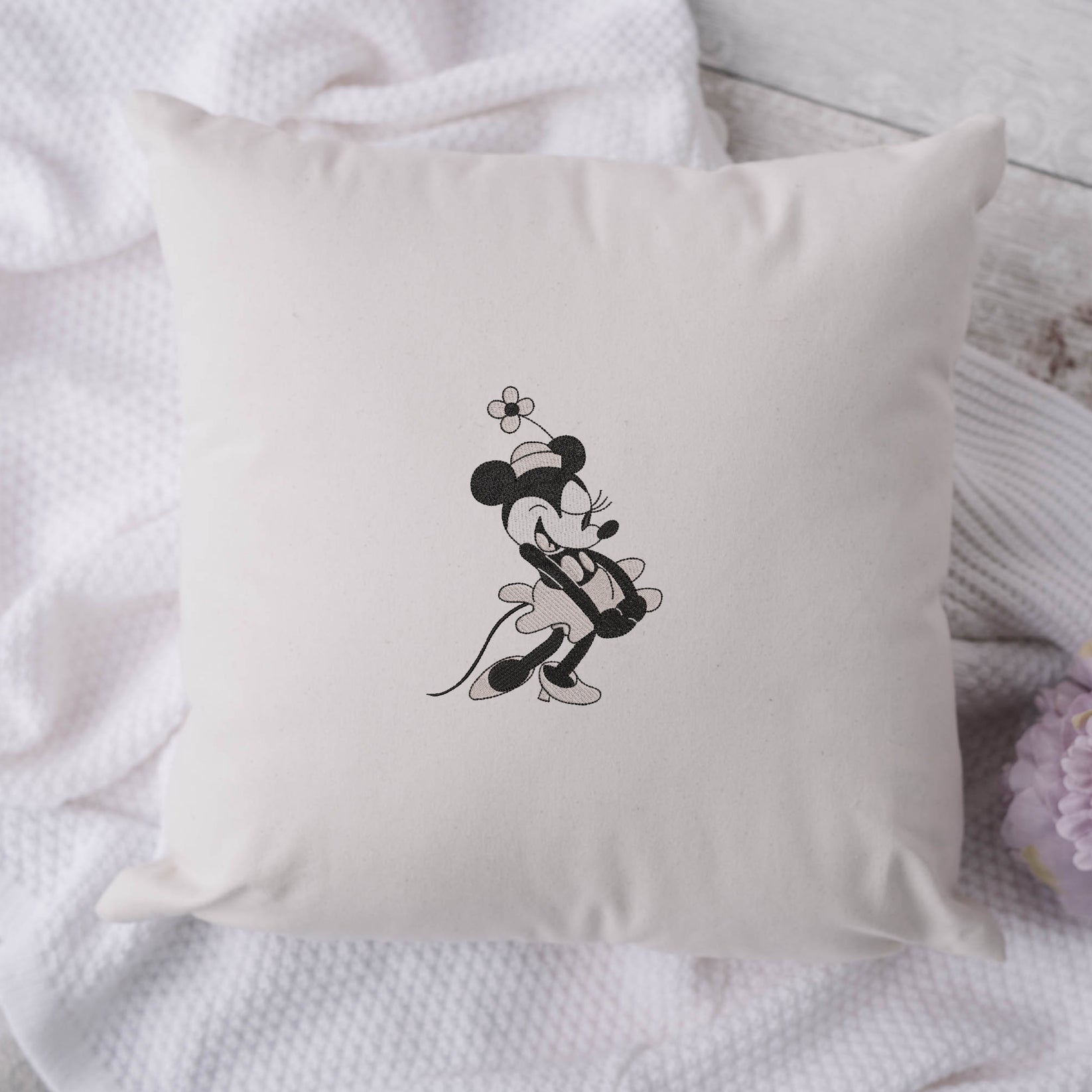 Classic Minnie – Digital Stitch Empire